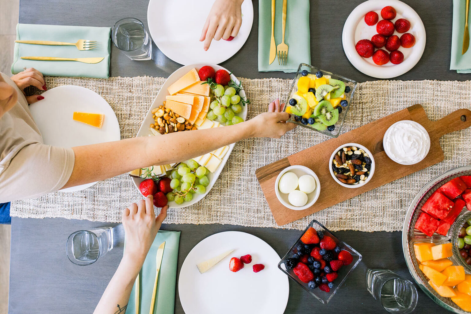 About Us - SNOWFRUIT